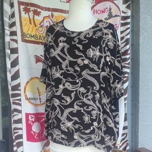 Tops | Trendy Floral Shortsleeve Slouch Top Xl | Poshmark